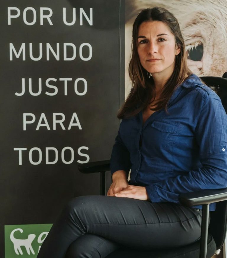 Yolanda Díaz ficha para su partido Sumar a la animalista radical Aída ...